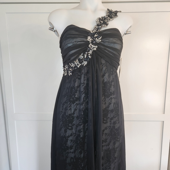 Ignite Evenings | Dresses | Ignite Evenings By Carol Lin One Shoulder ...